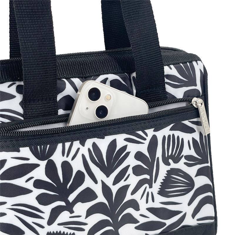Lunch Boxes and Bags – Page 4 – Victoria's Basement